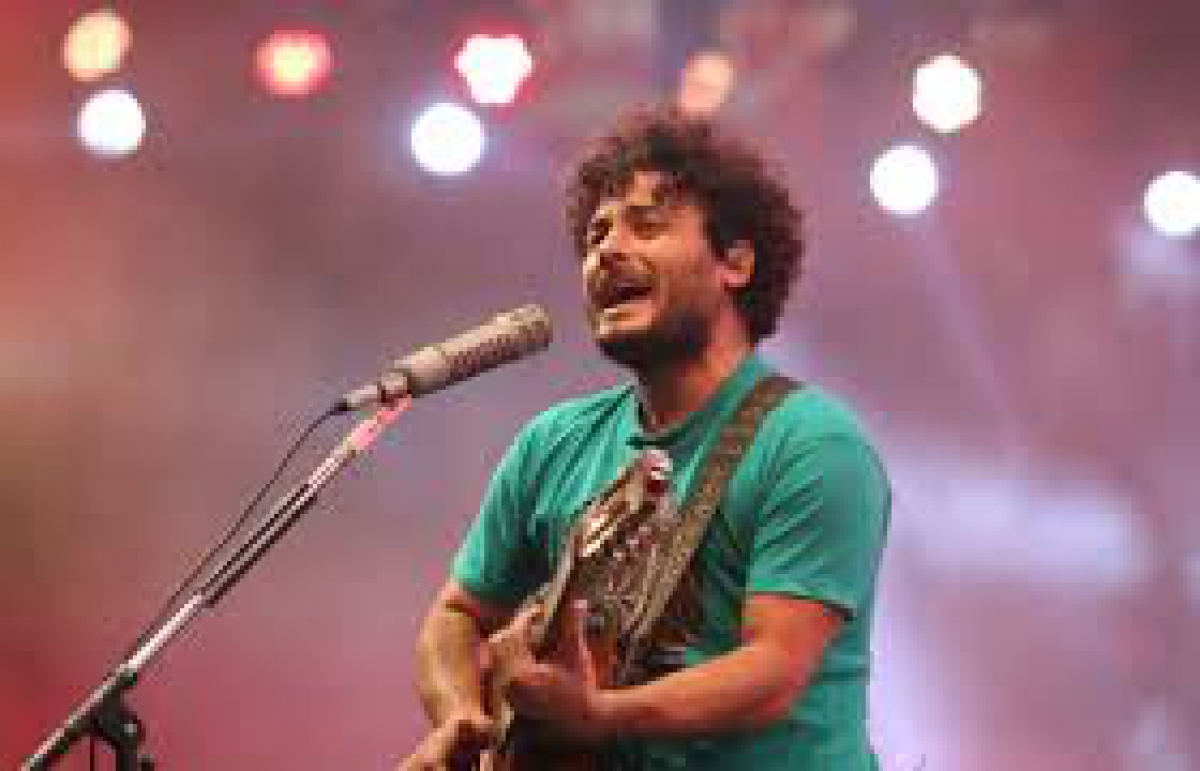 Raly Barrionuevo se presenta este lunes Raly Barrionuevo se presenta este lunes
